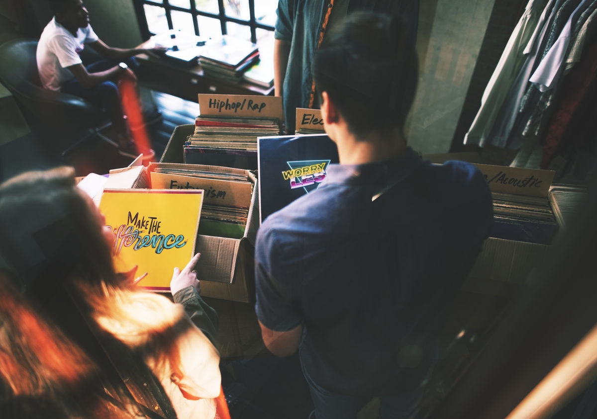 Compare different types of music distribution services - Kami Records